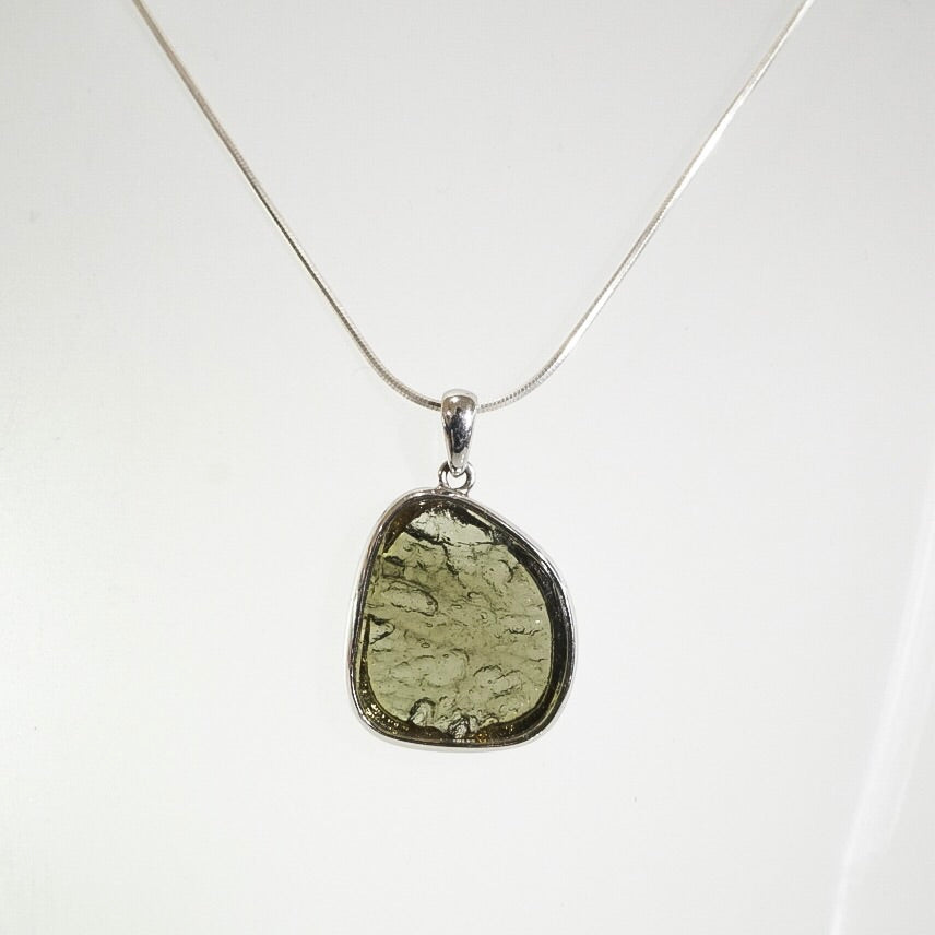 Raw and Polished Moldavite | GAEA